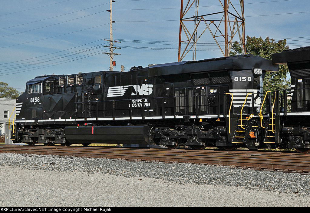 NS 8158